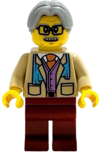 LEGO Italian Riviera Tourist Minifigure idea242 | BrickEconomy