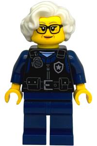 LEGO Officer Lina Brickle Minifigure cty1902 | BrickEconomy