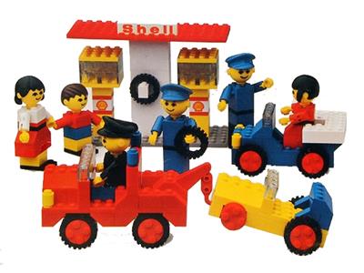 LEGO 330-2 Gas Station | BrickEconomy