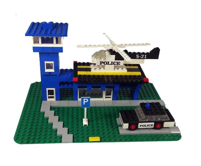 354 LEGOLAND Town Police Heliport | BrickEconomy