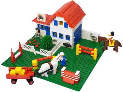LEGO 6379 Riding Stable | BrickEconomy