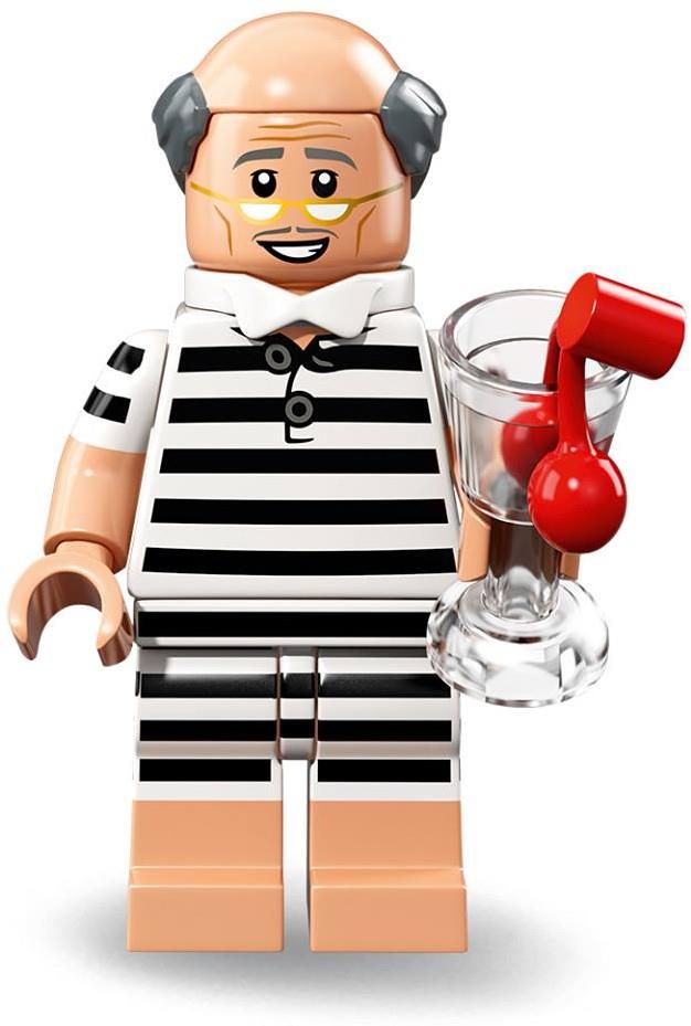 Minifigure Series The LEGO Batman Movie 2 Vacation Alfred | BrickEconomy